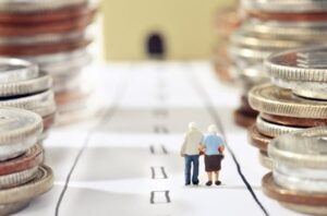 Pensia medie în R.Moldova va ajunge la 4.237 lei în 2025, iar pensia ...